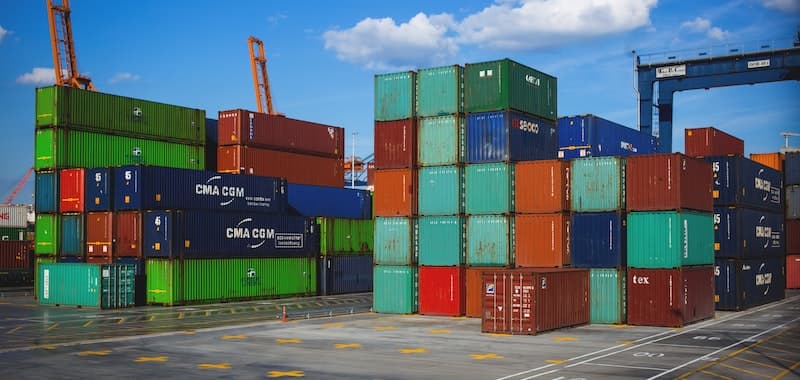 Top 27 Most Profitable Businesses in Dubai 2023 | SAB