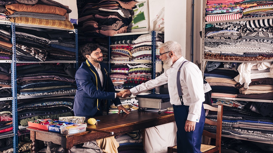How to Start a Clothing Business in Dubai, UAE: Guide (SAB)